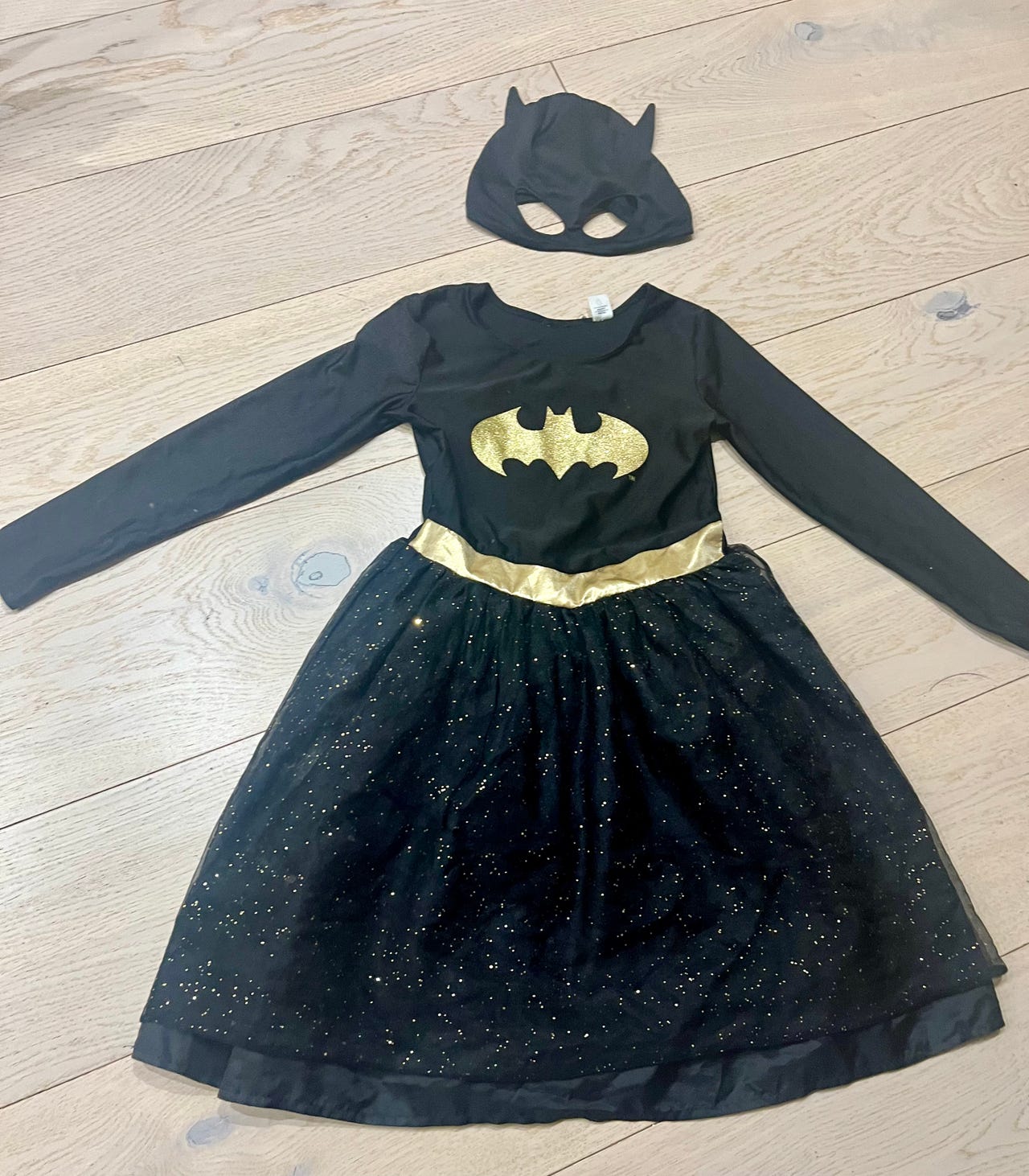 Batman (jente) kostyme str 116 | FINN-torget