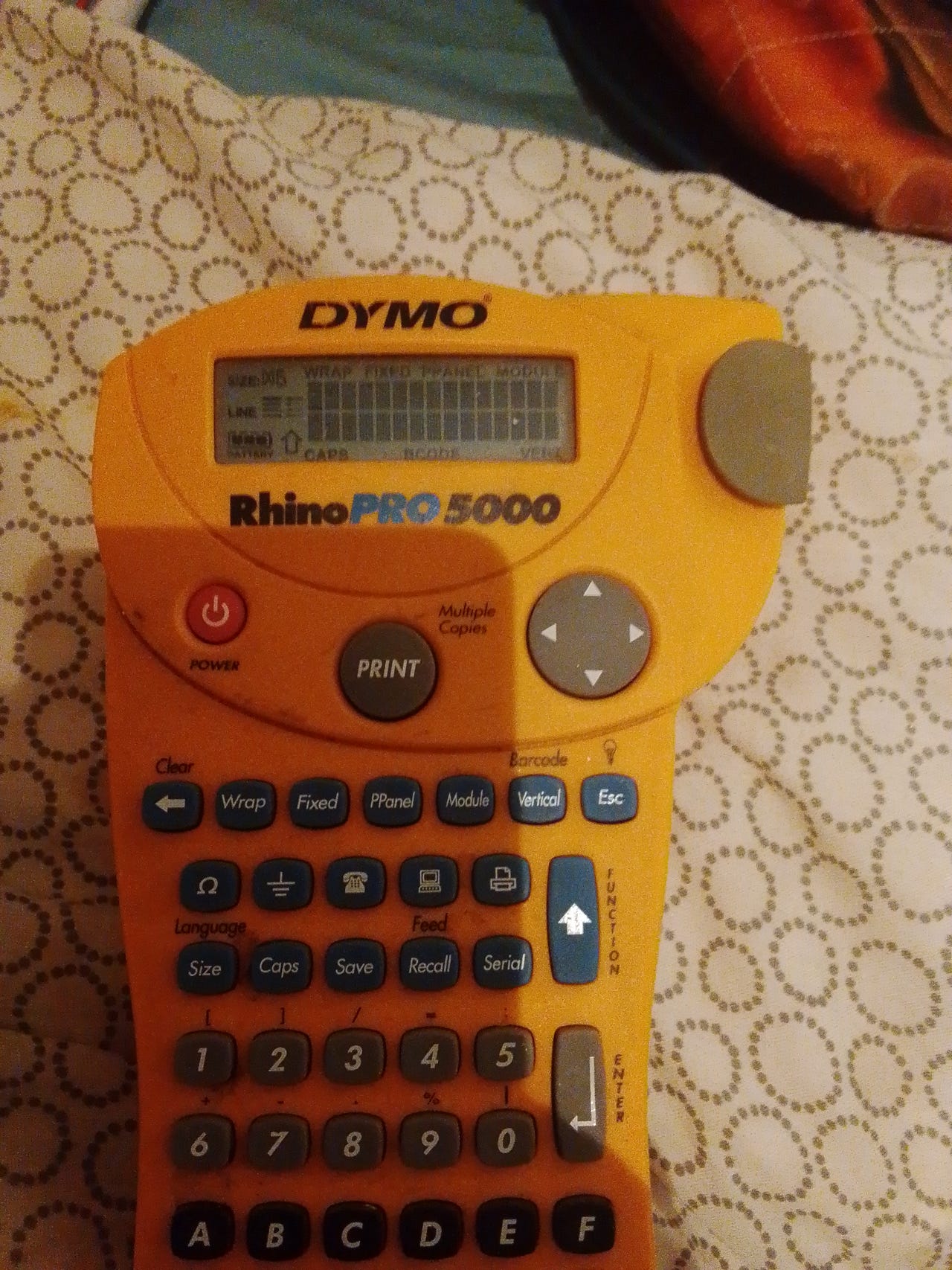 Dymo RhinoPRO 5000 Merkepenn Gul | FINN-torget