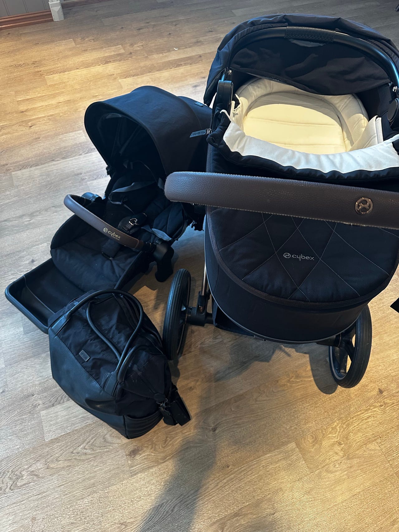 Cybex Priam vogn m/ liggendel, sittedel, stelleveske | FINN-torget
