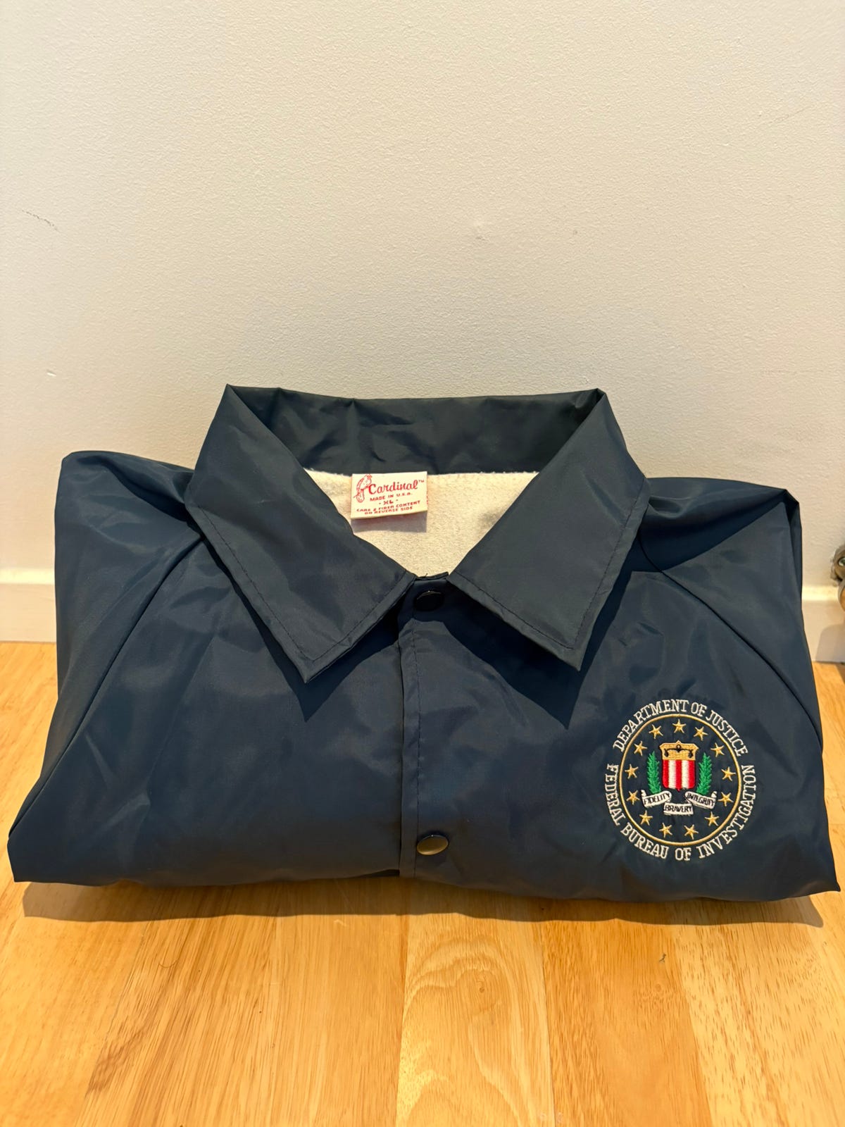 Vintage 90s FBI Jakke Made in USA | FINN-torget