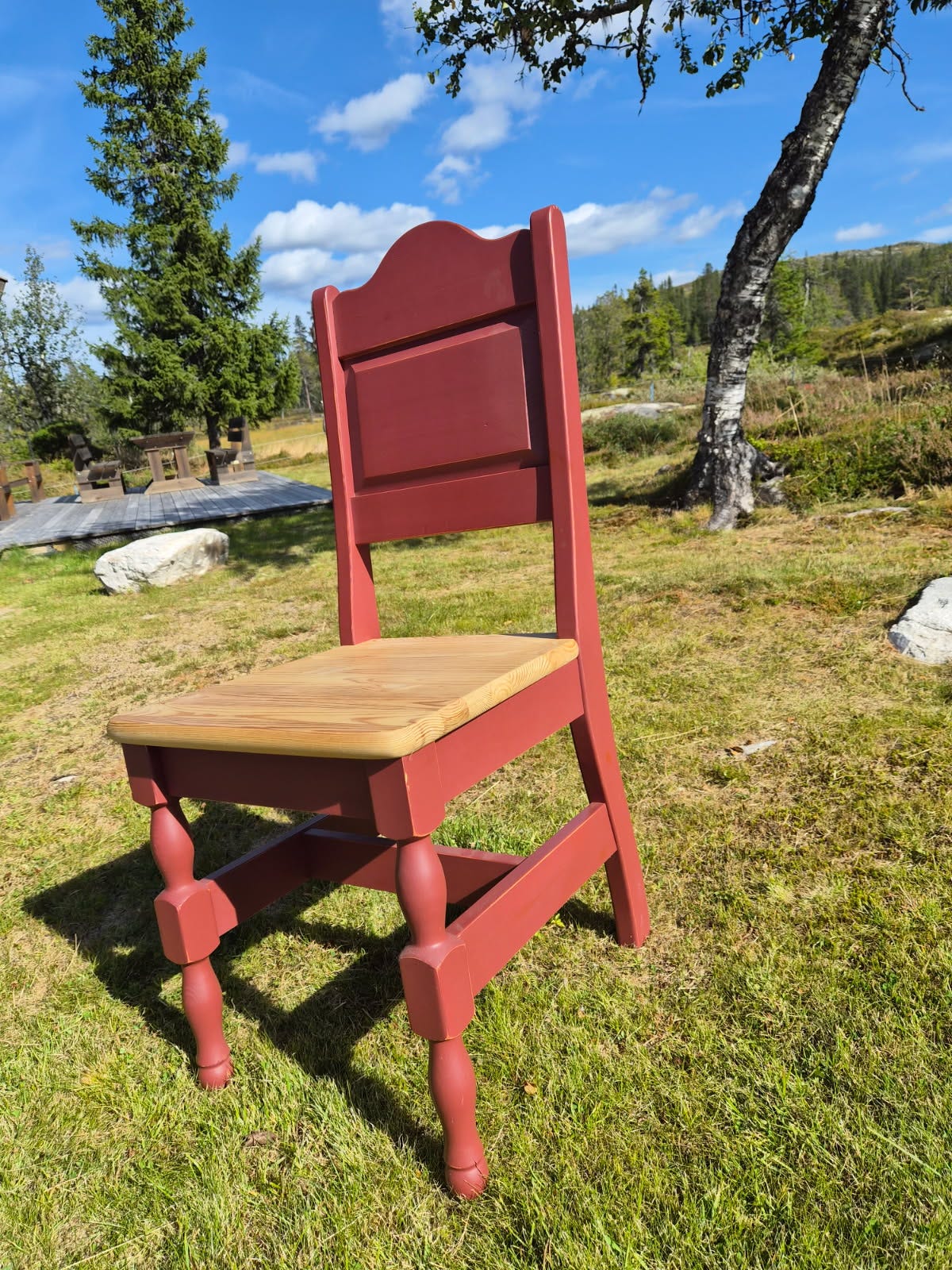 Aldringsmalt spisegruppe m/ 6 stoler | FINN-torget