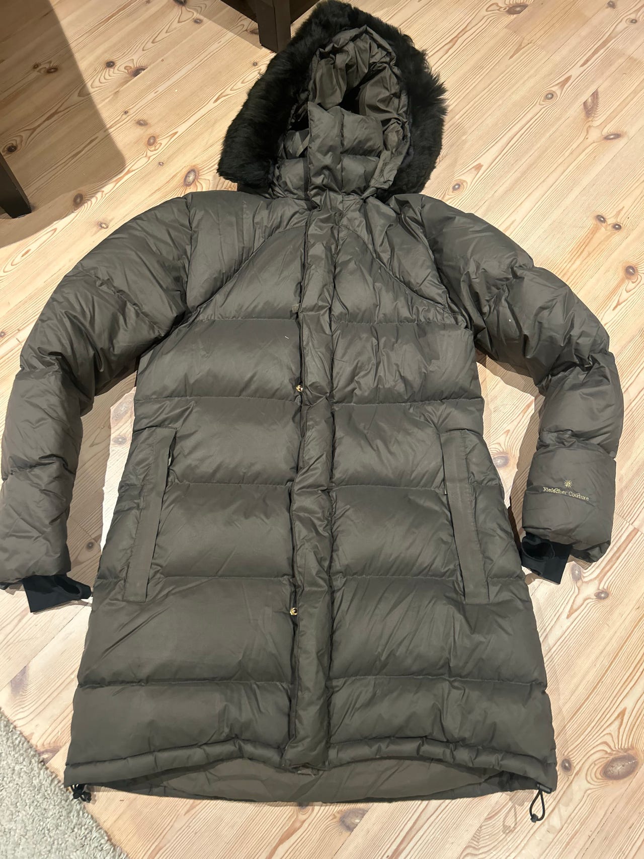 Fleischer Couture Vinterjakke i oliven farge, gåsedun. Dame Størrelse ...