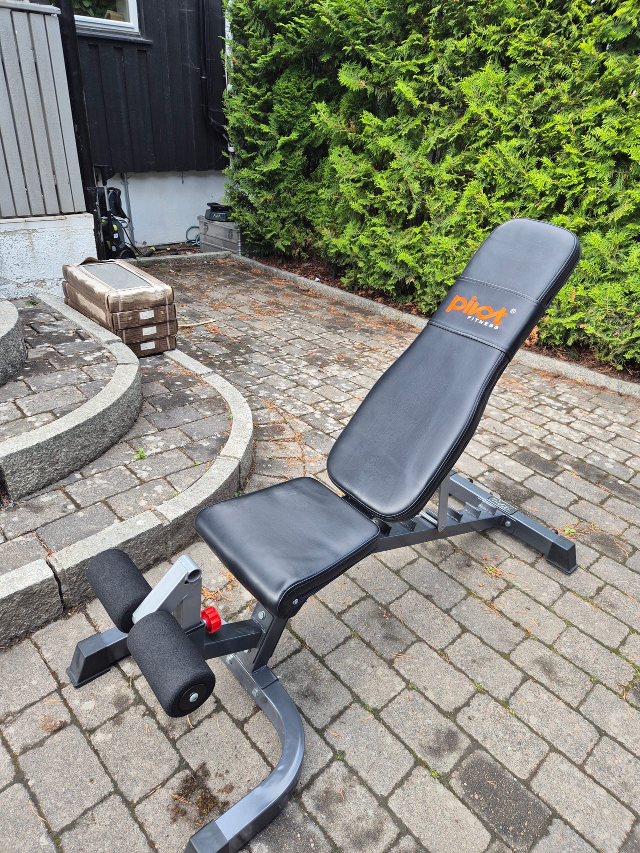 Pivot 430 fleksibenk. Solid, pent brukt og i god stand | FINN-torget