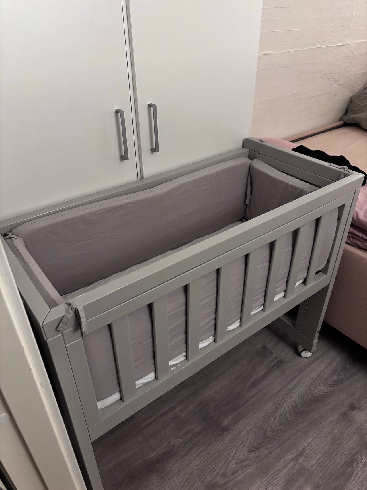 Troll bedside crib | FINN-torget