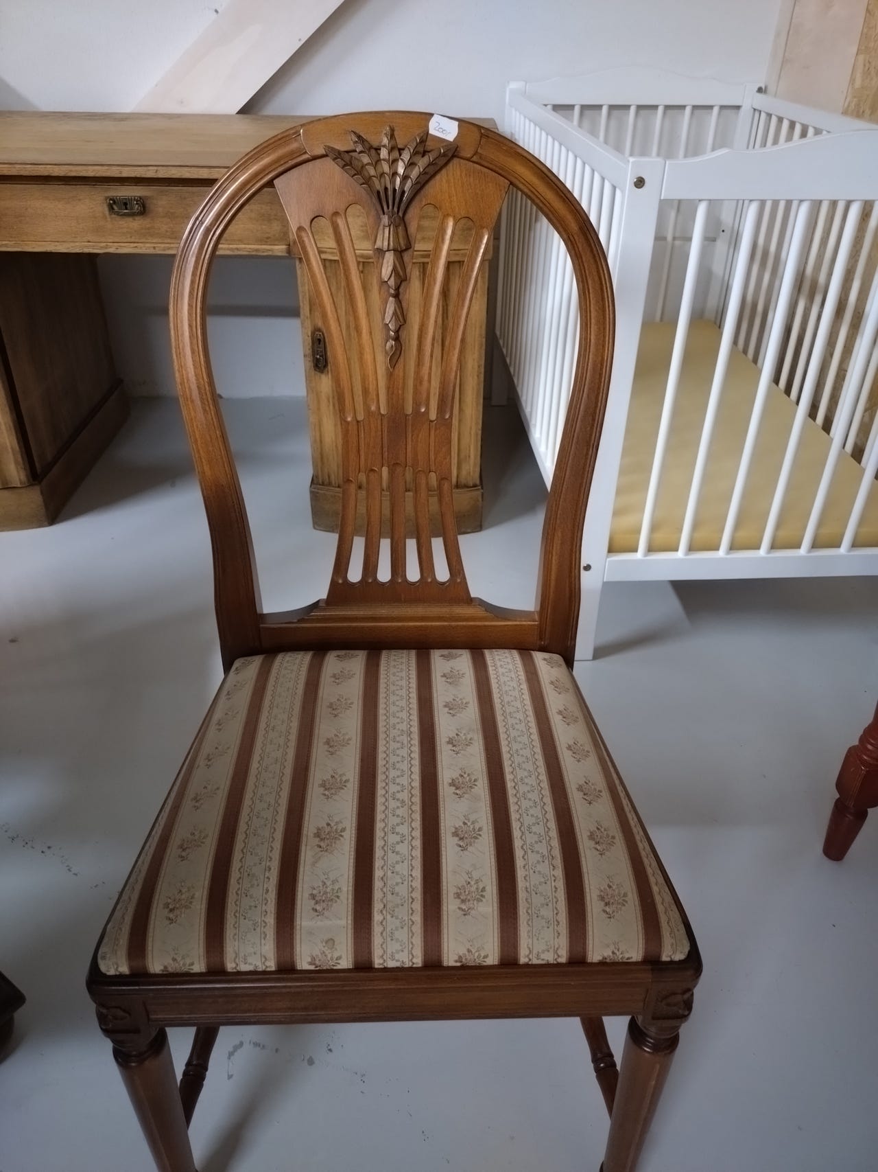 fine spisestue stoler i tre 200 kr stk | FINN-torget