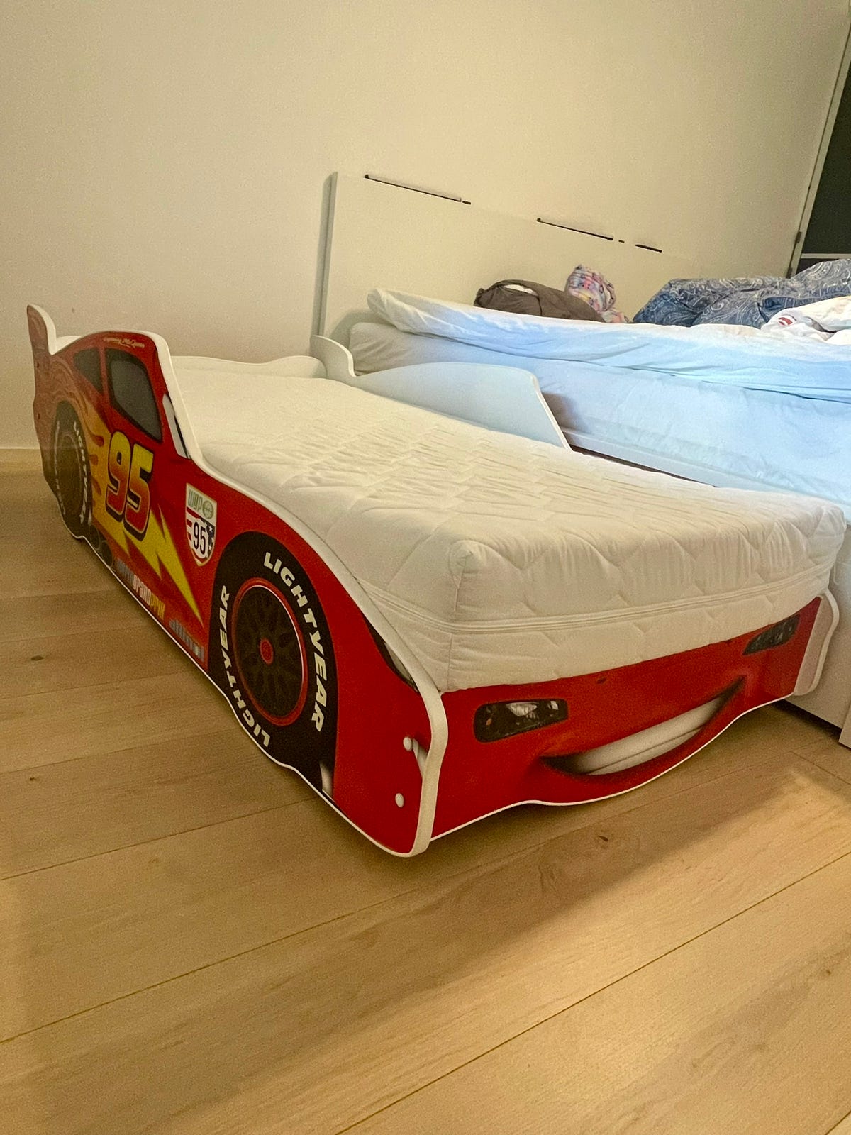 Barneseng McQueen 160x80cm med madrass. | FINN-torget