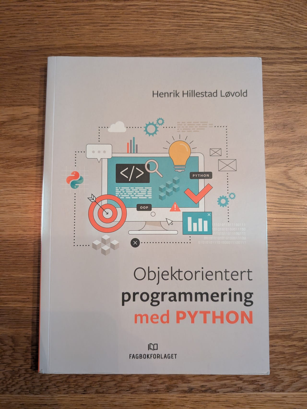 Objektorientert programmering med Python - Henrik Hillestad Løvold ...