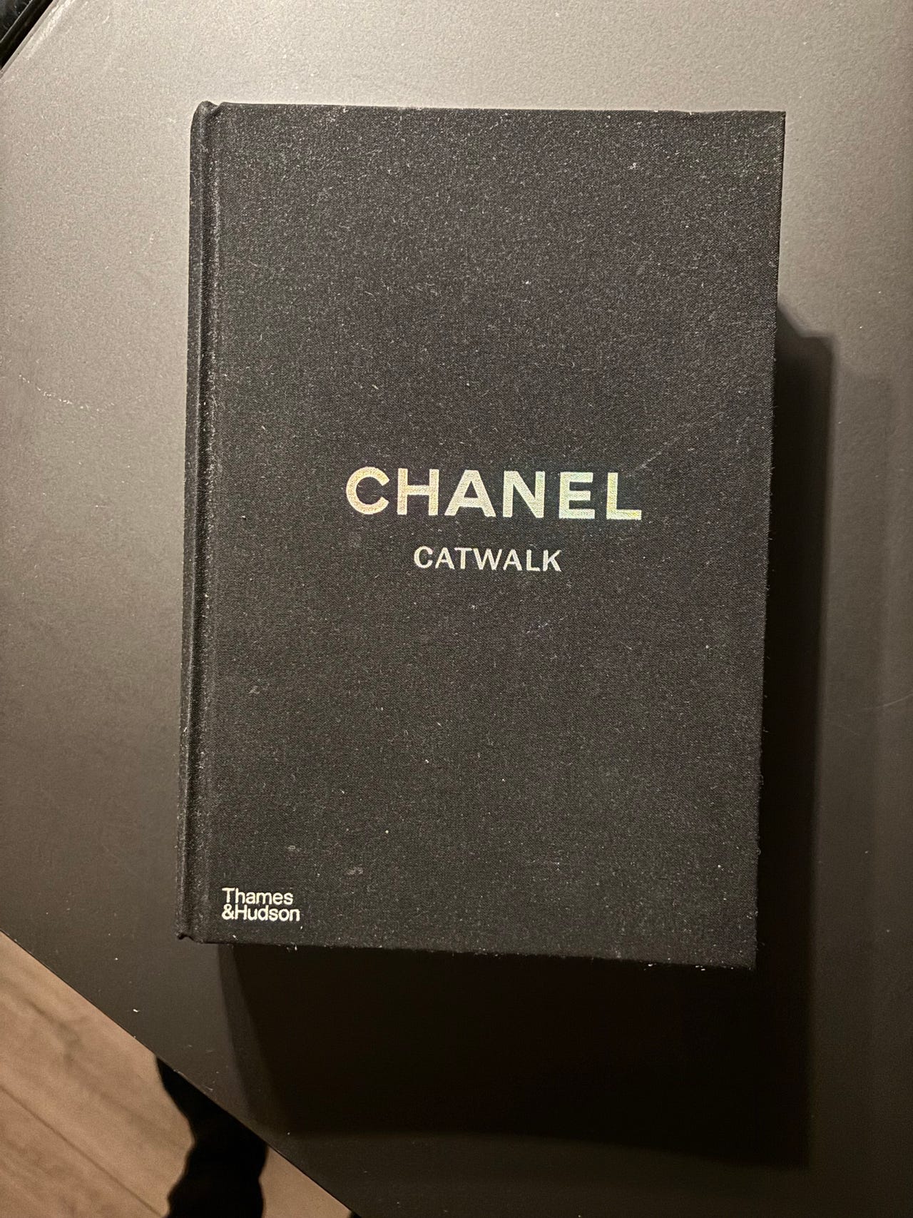 Chanel Catwalk-bok | FINN-torget