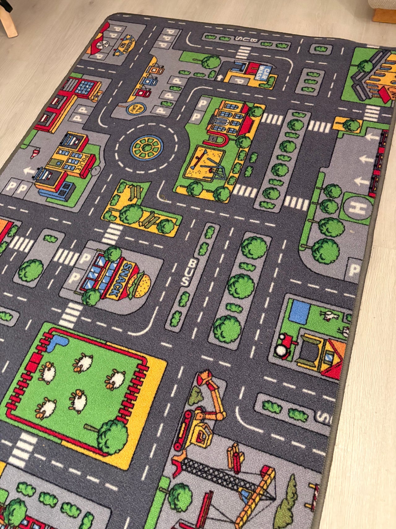 Leketeppe / bilteppe | FINN-torget