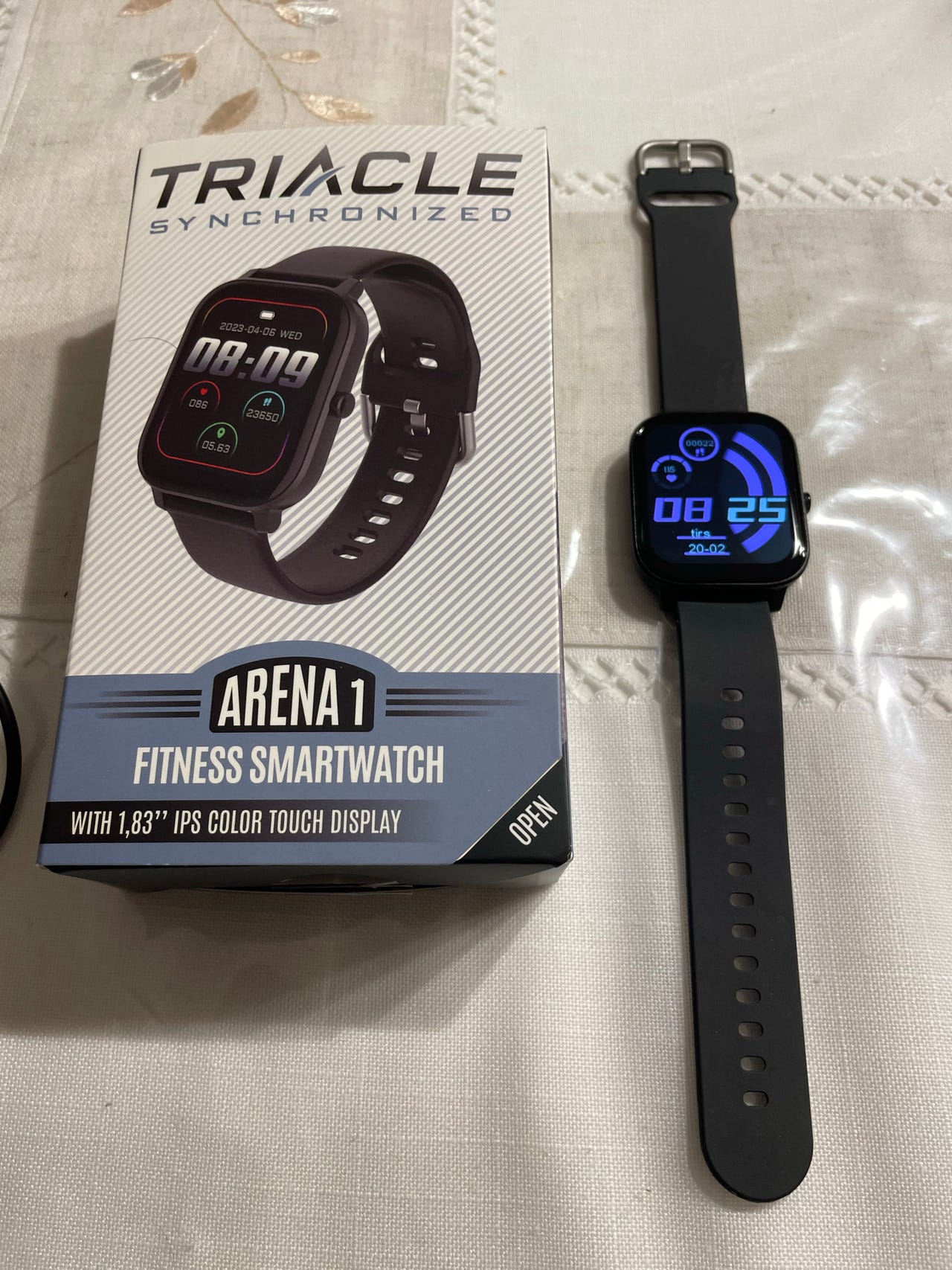 Triacle Arena 1 Fitness Smartwatch Svart | FINN-torget
