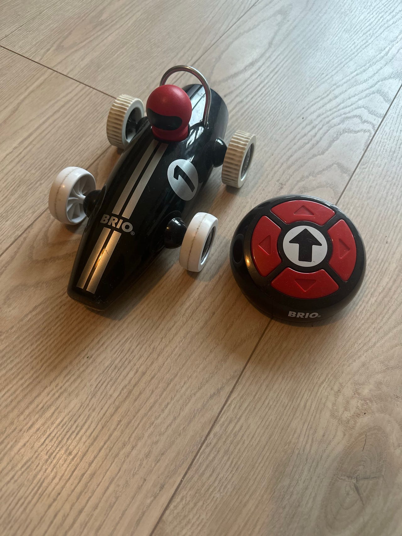 BRIO Radiostyrt Bil Barn Leker Svart | FINN-torget