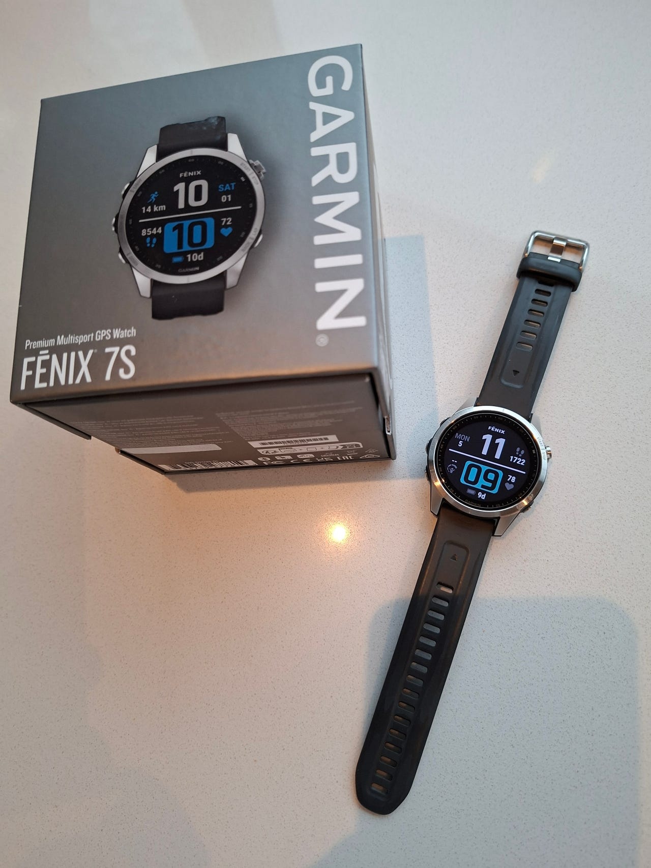 Excellent Garmin Fenix 7S (43mm), complete | FINN-torget