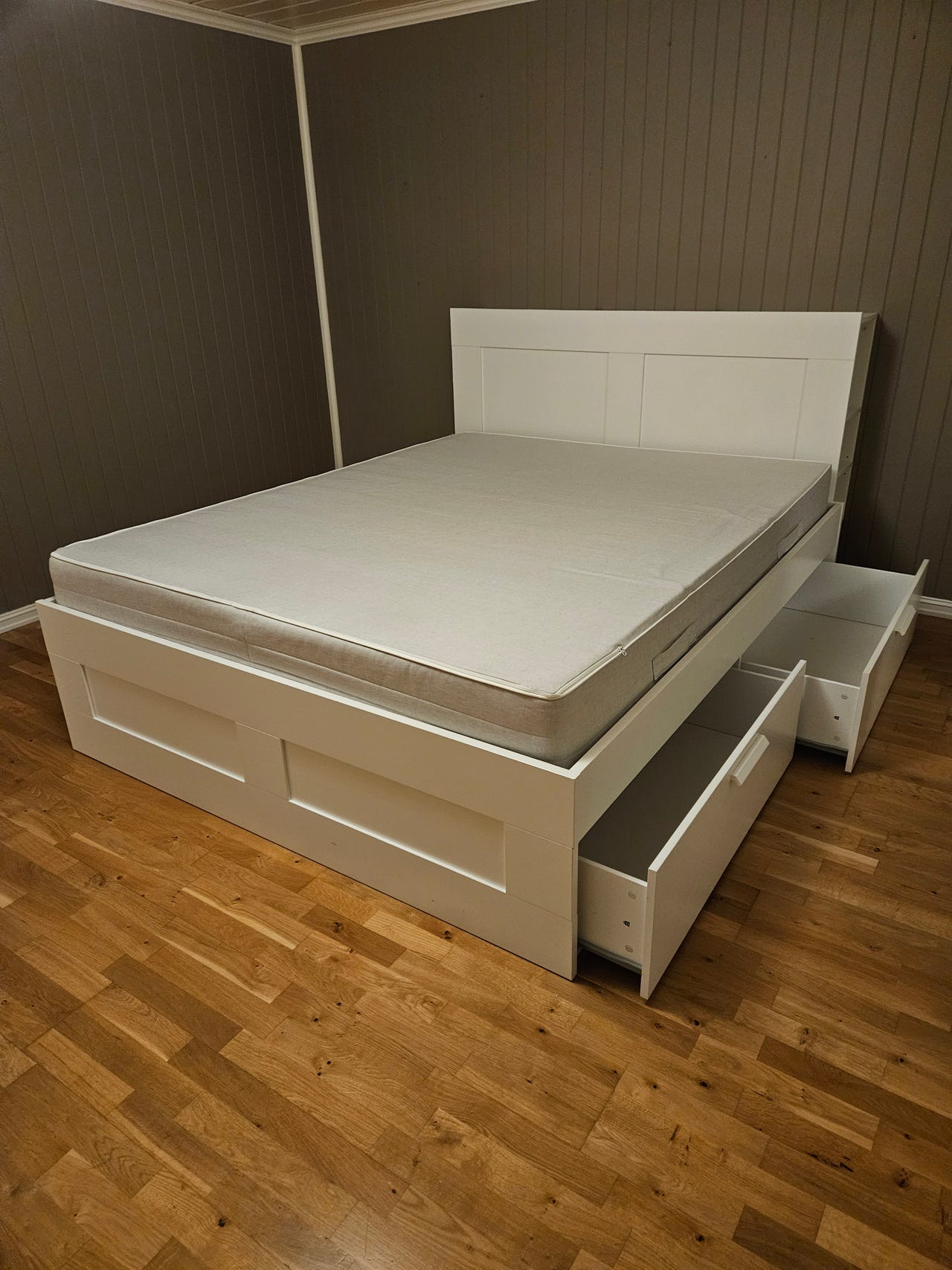 Meget flott seng 160 x 200 | FINN-torget