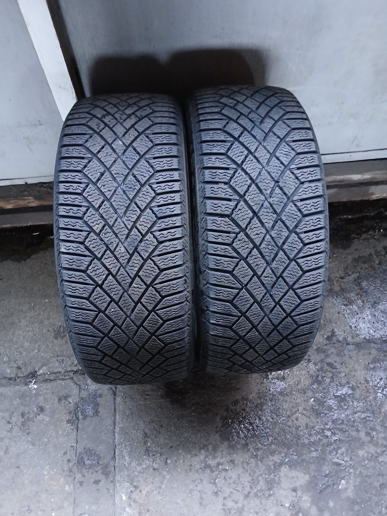 Continental vinterdekk 215/50 R 17 | FINN-torget