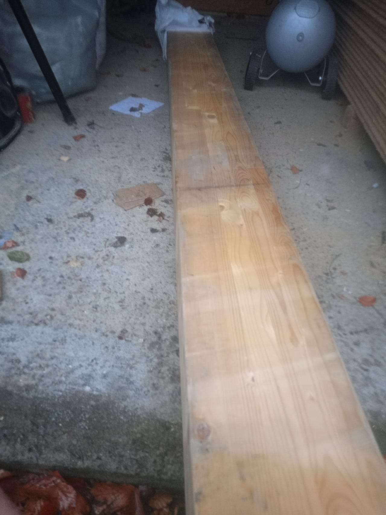 Limtre av gran 140 x 225 x 2700 | FINN-torget