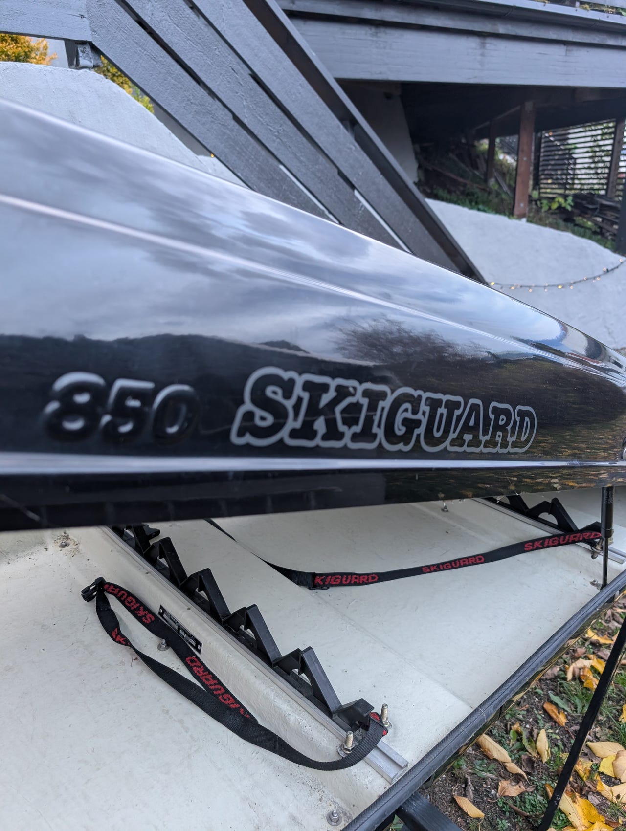 Thule Skiguard 850 Skiboks, Svart | FINN-torget