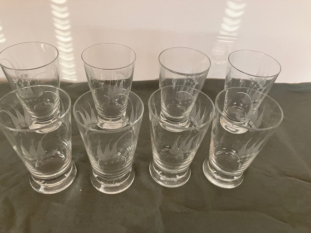 8 stk. små selters/whisky glass med mønster designet av Gunnar Gruno ...