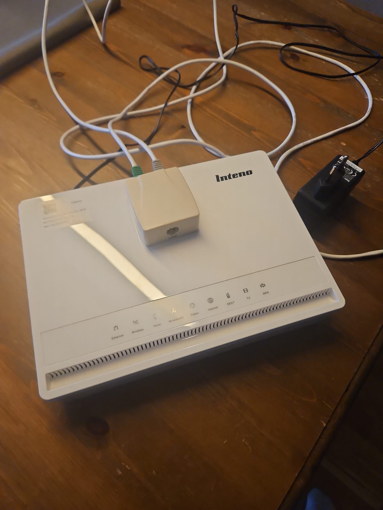 Inteno DG201A Router Hvit | FINN-torget
