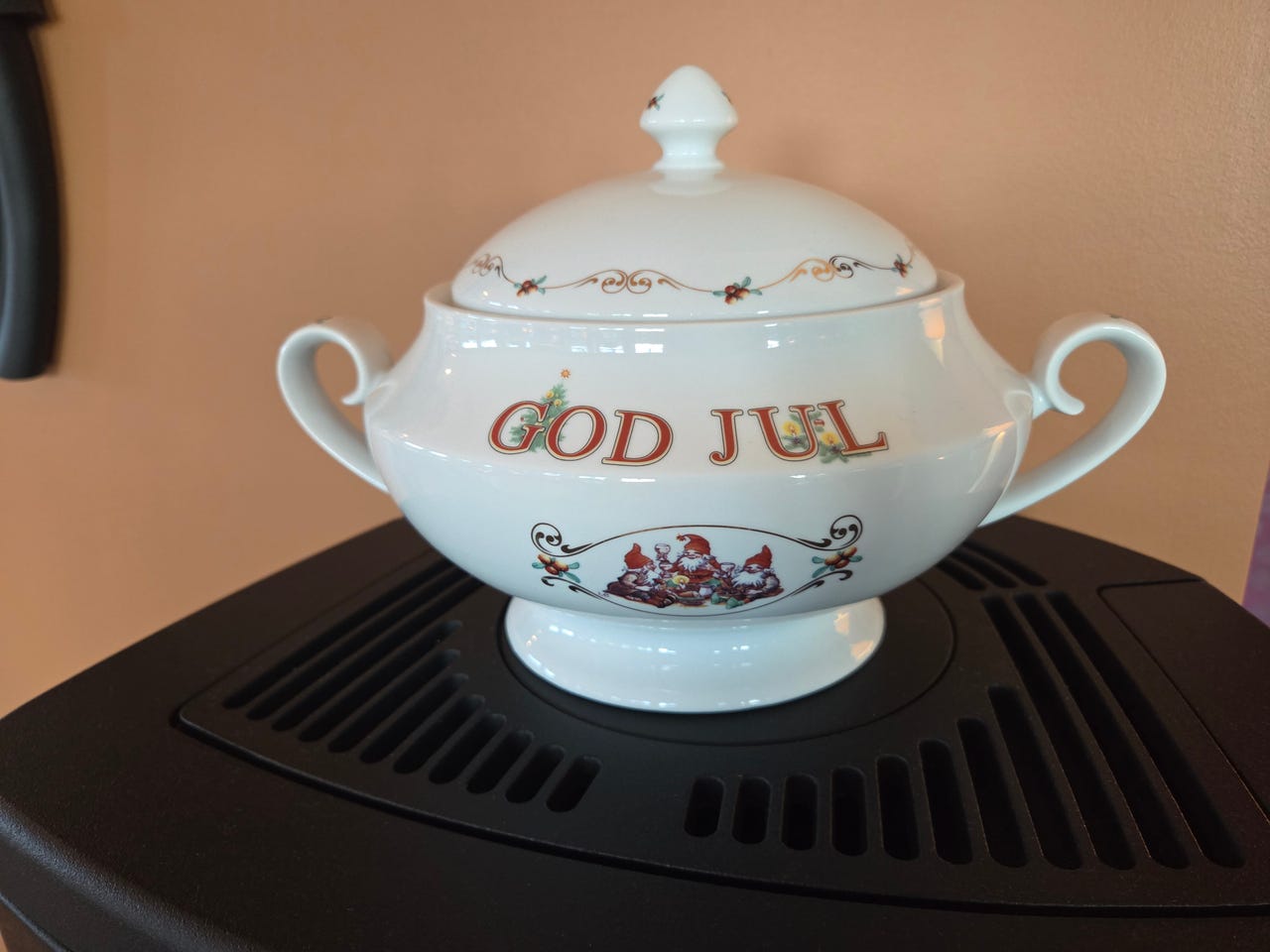 RESERVERT - Magnor Porselen “God Jul” – terrine med lokk | FINN-torget