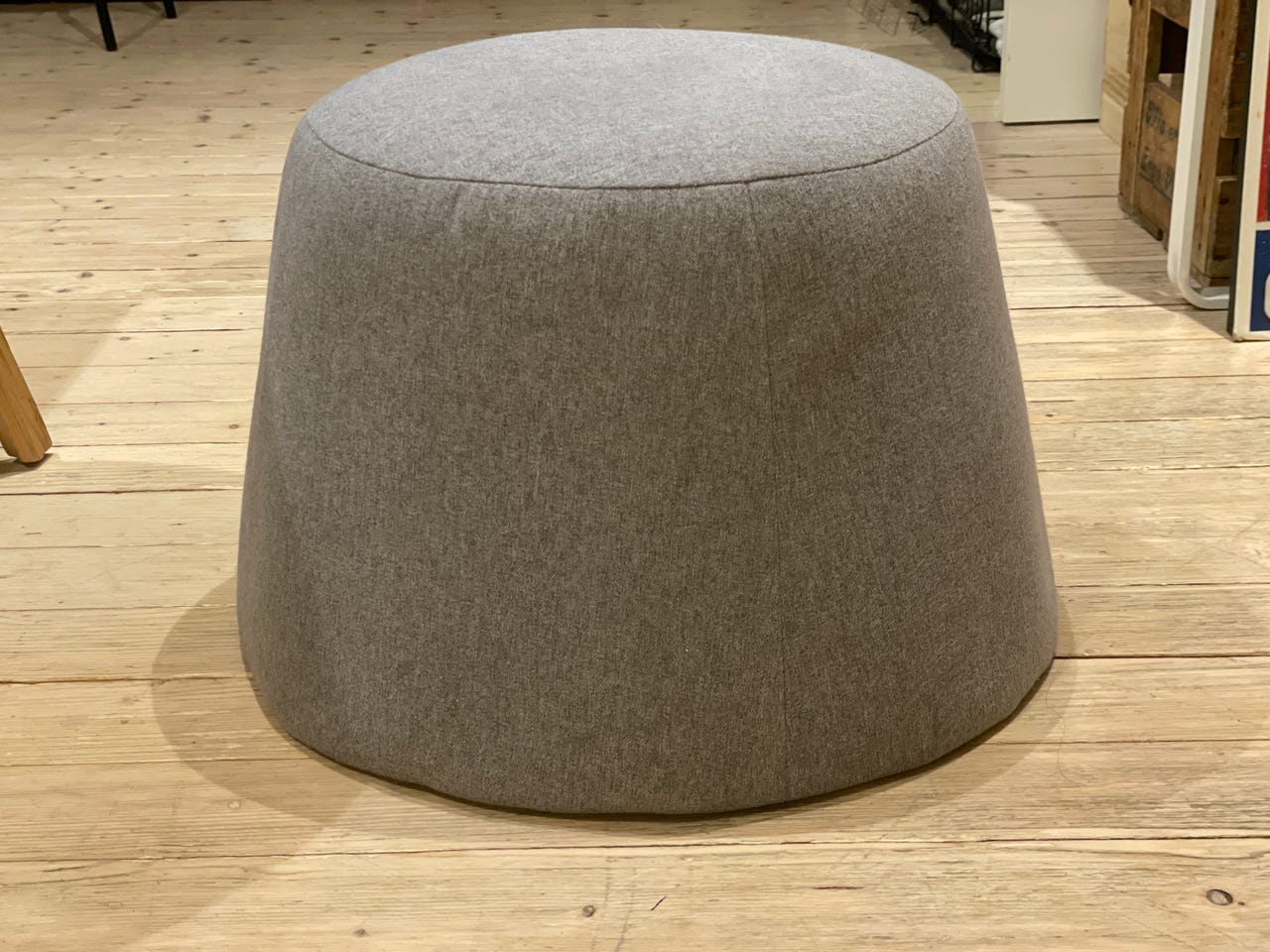 Grå puff | FINN-torget