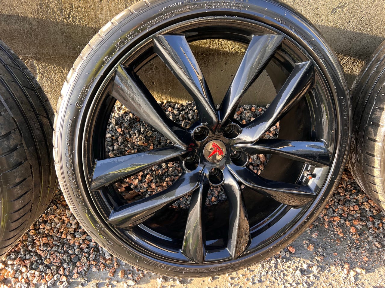 Tesla Felger 21-tommers svarte aluminiumsfelger | FINN-torget