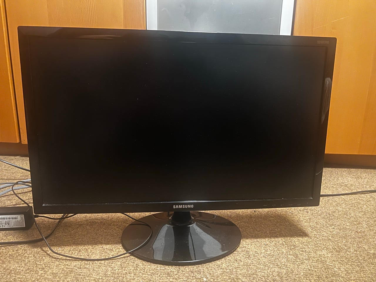 Gaming skjerm 60hz (kan krankes opp til 75hz) | FINN-torget