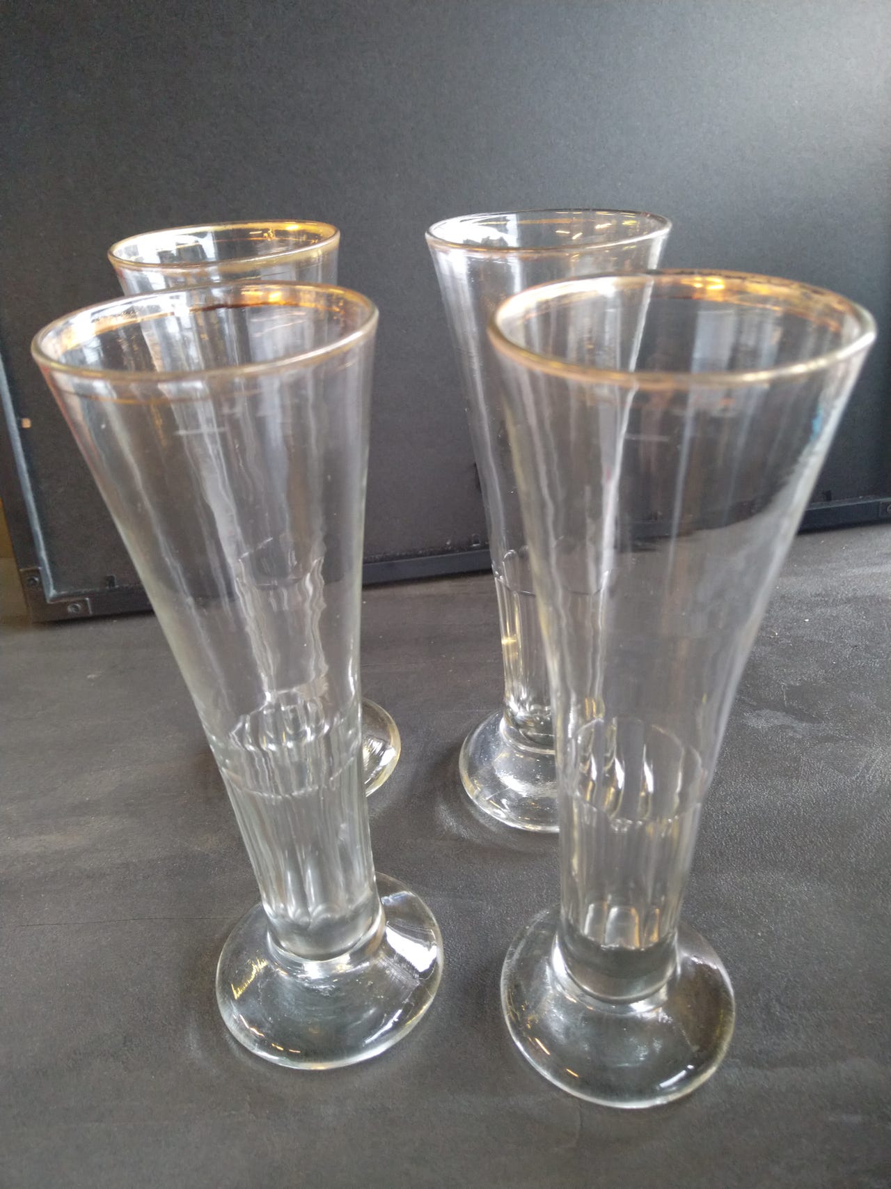 Glass Ølglass Klare med Gullkant 4 stk | FINN-torget