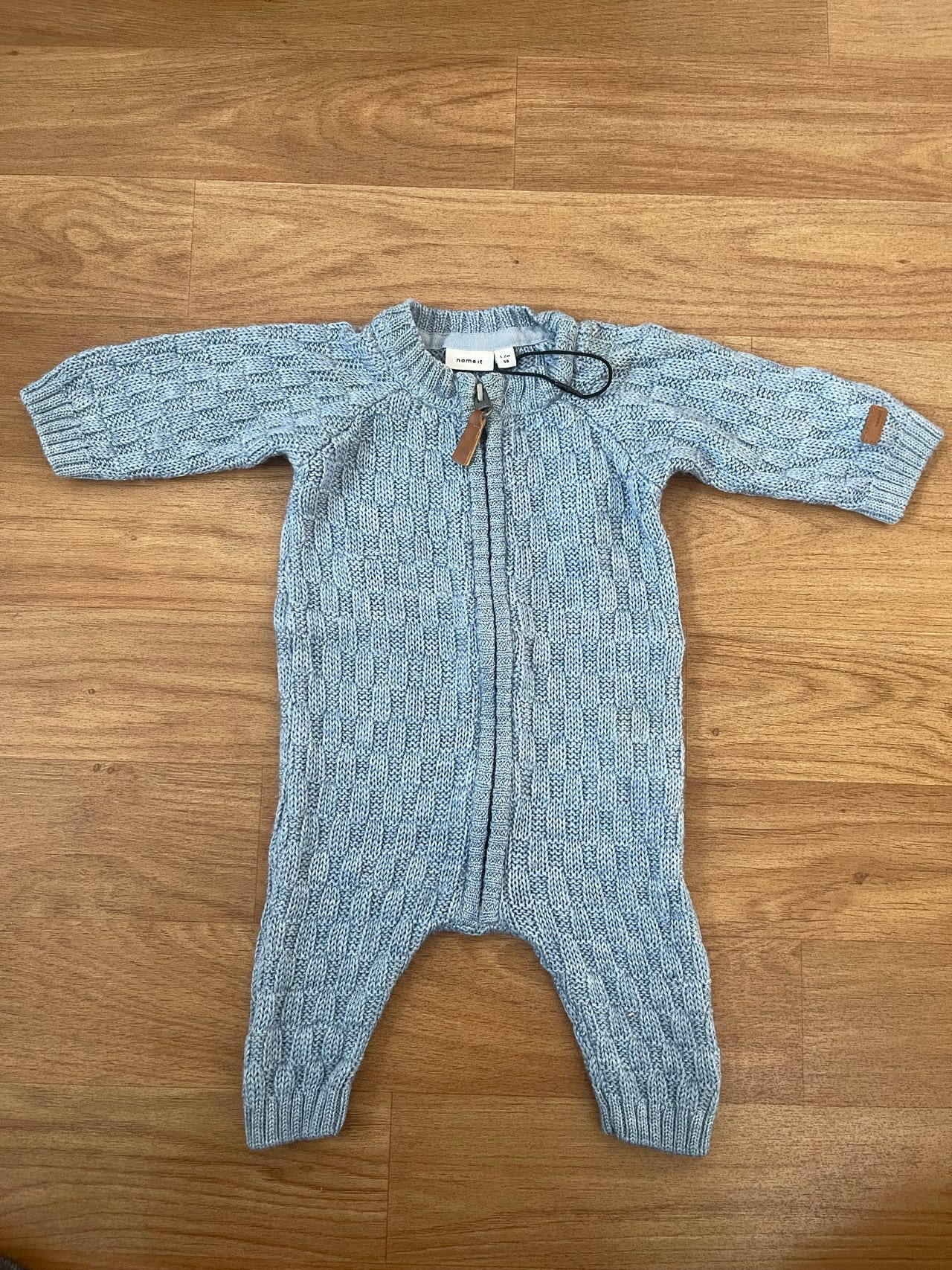 ULL Name It baby Dress str 56 ( 1-2 måneder ) Svært lite brukt etter ...