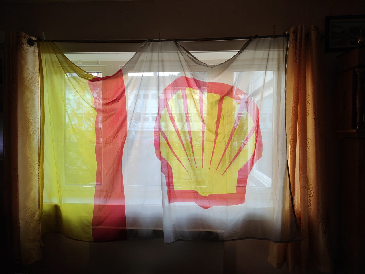 She'll Oil flagg cirka 1,5 x 2,0 m | FINN-torget