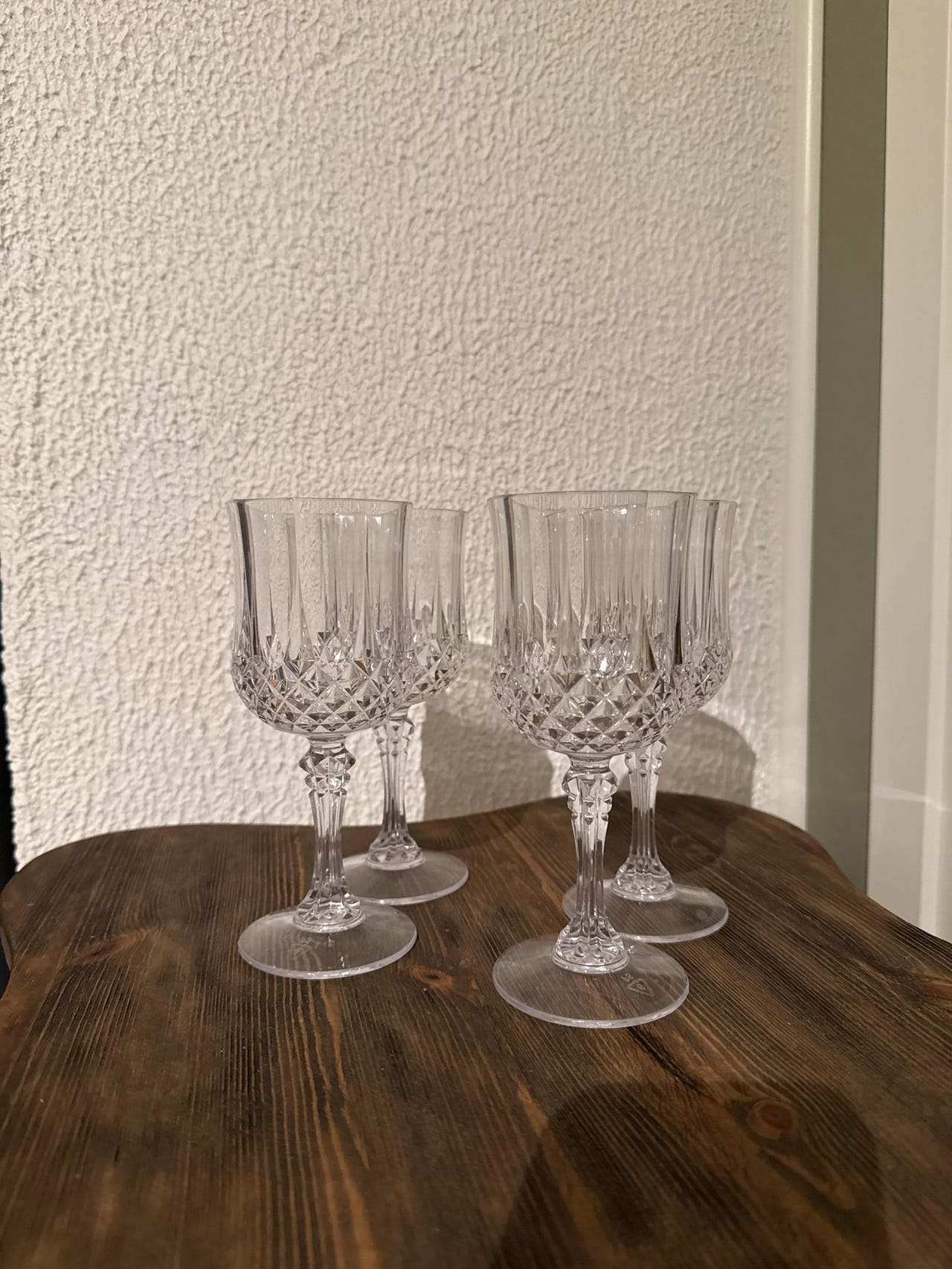 Vinglass Crystal Effect i plast 4 stk | FINN-torget