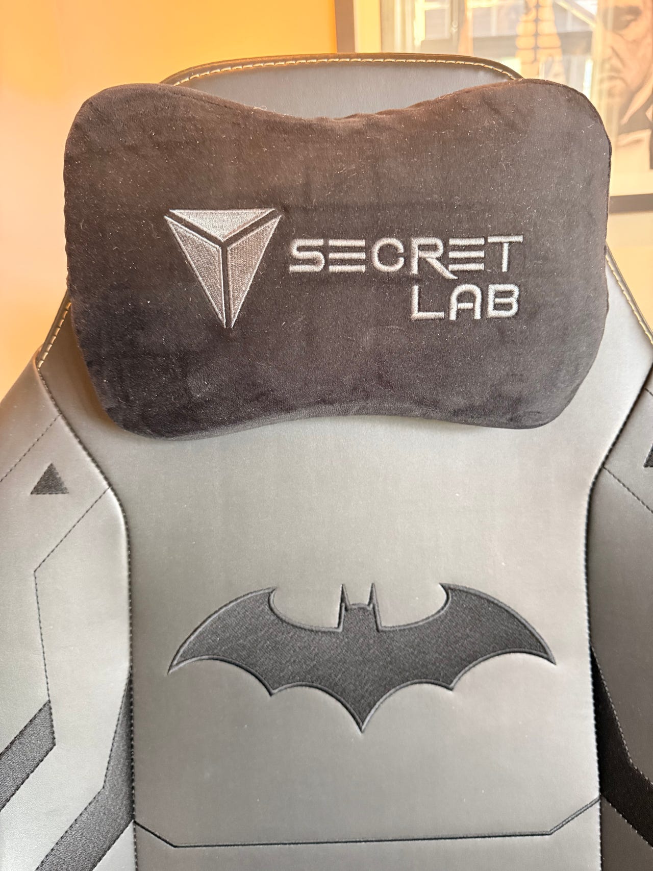 Gaming stol - Secret Lab Titan Evo Batman edition | FINN-torget