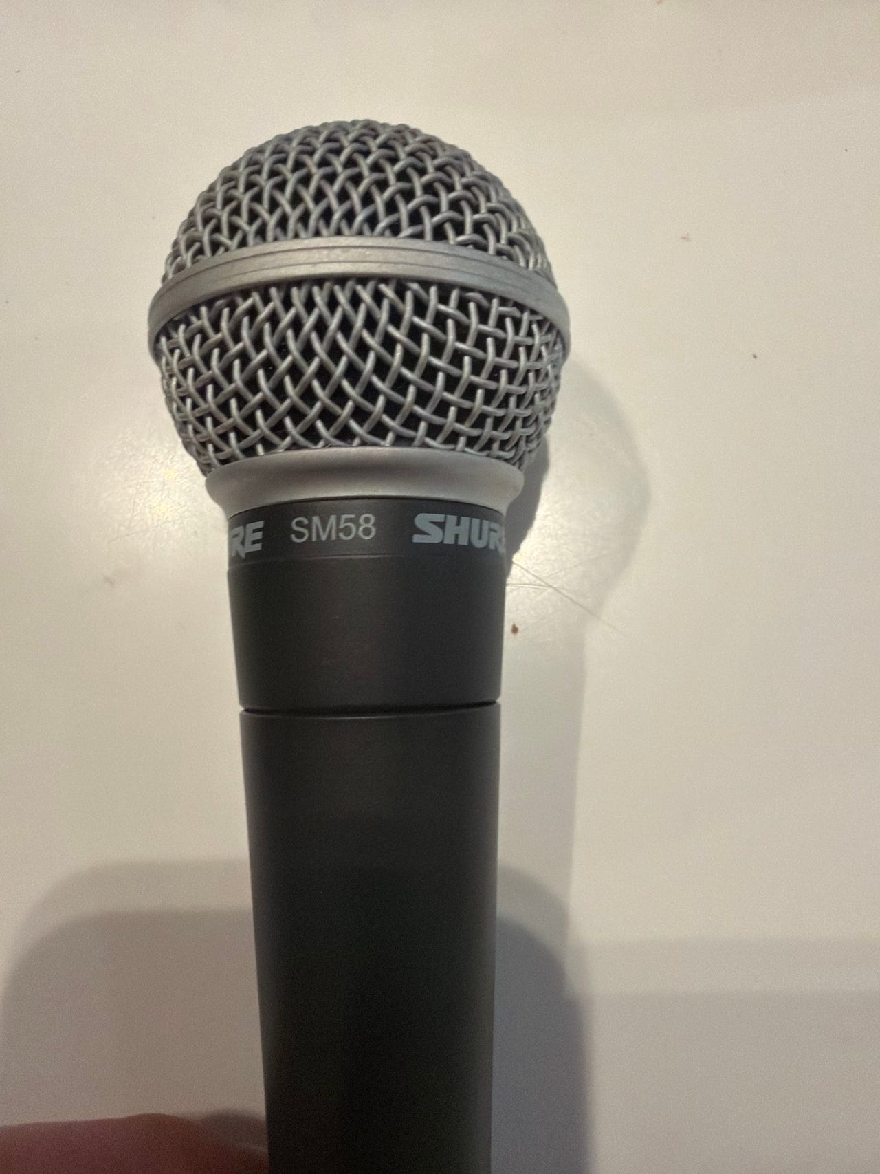 Shure SM58 Mikrofon med kabel og adapter | FINN-torget