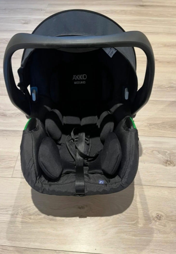 Axkid Modukid 0-13 m/isofix base. | FINN-torget
