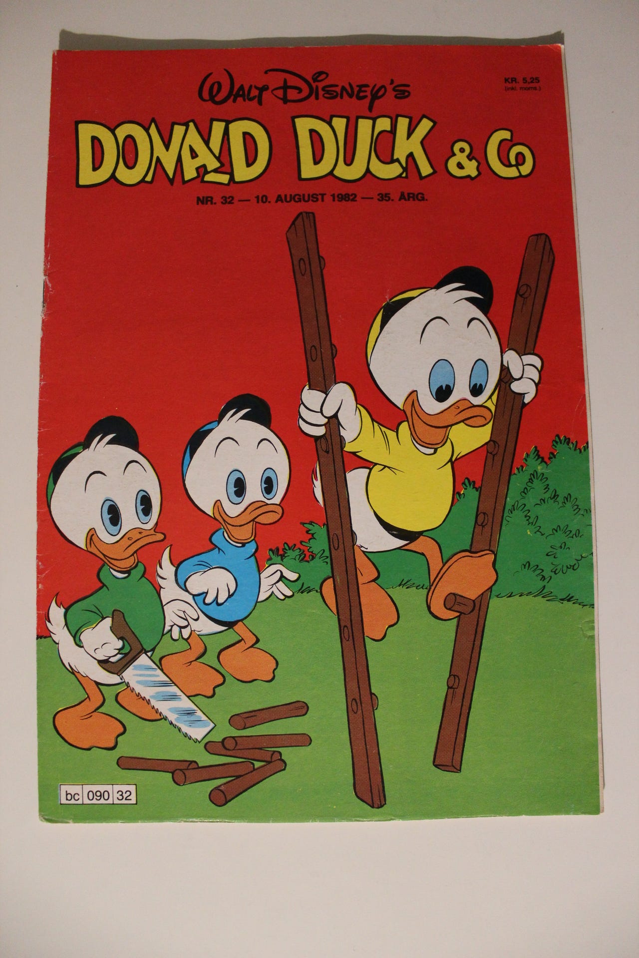 Donald Duck 1982 nr 32 med Langbein klistremerke | FINN-torget