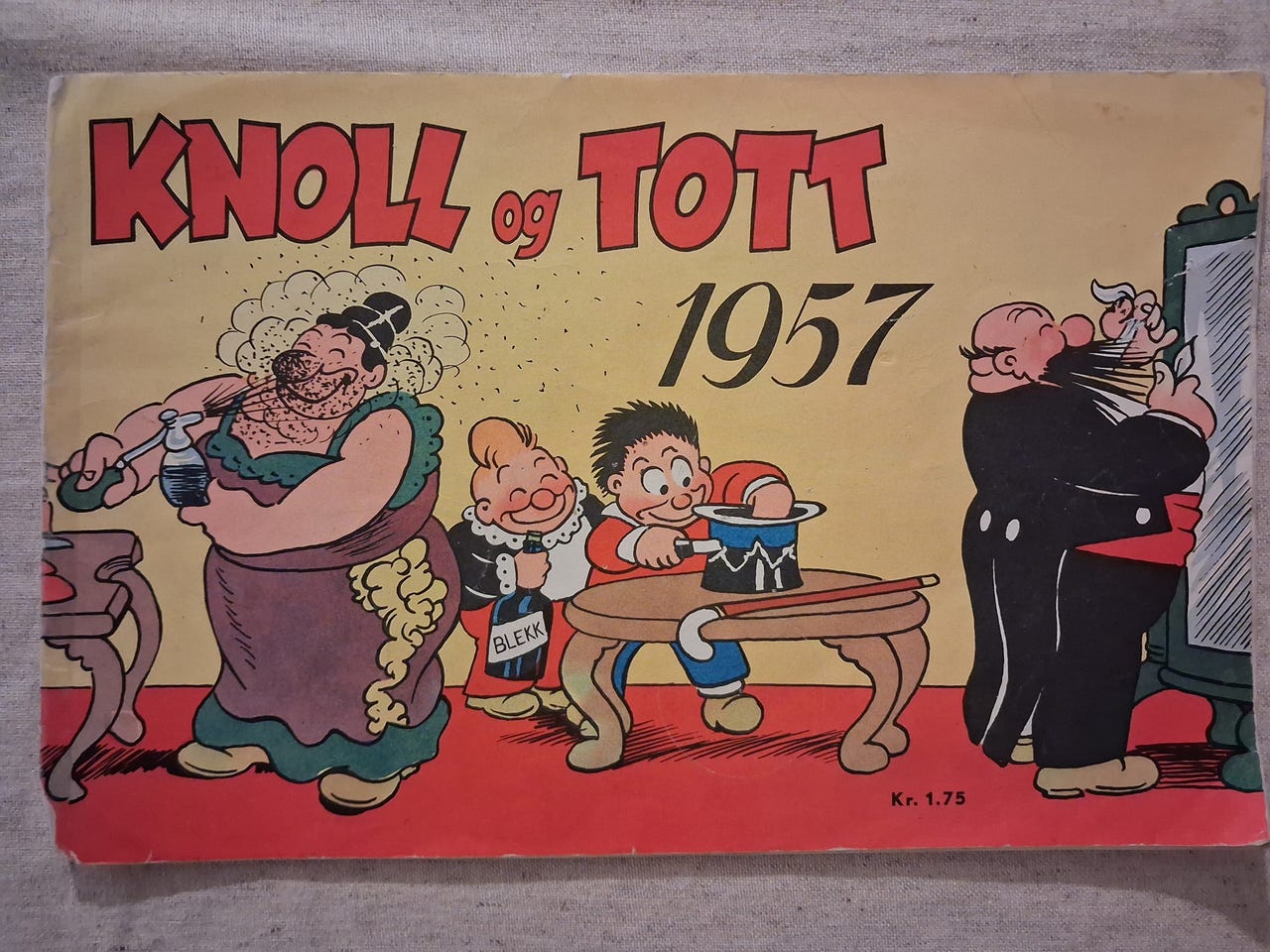 Knoll og Tott blader selges | FINN-torget