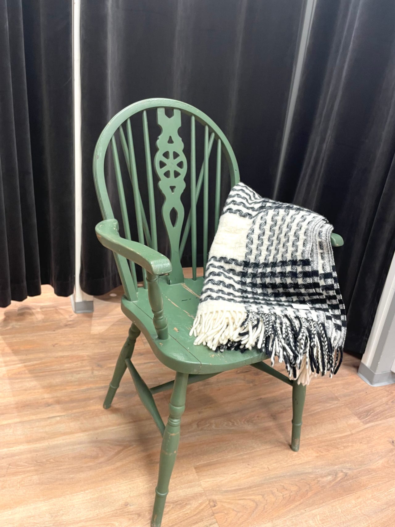 Masse gamle møbler, ting og tang | FINN-torget