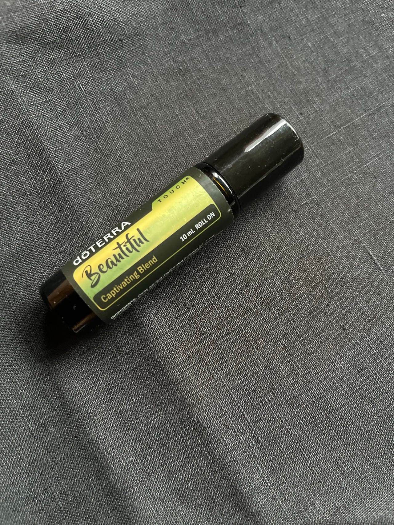 doTERRA Beautiful touch Roll-on 10 ml | FINN-torget