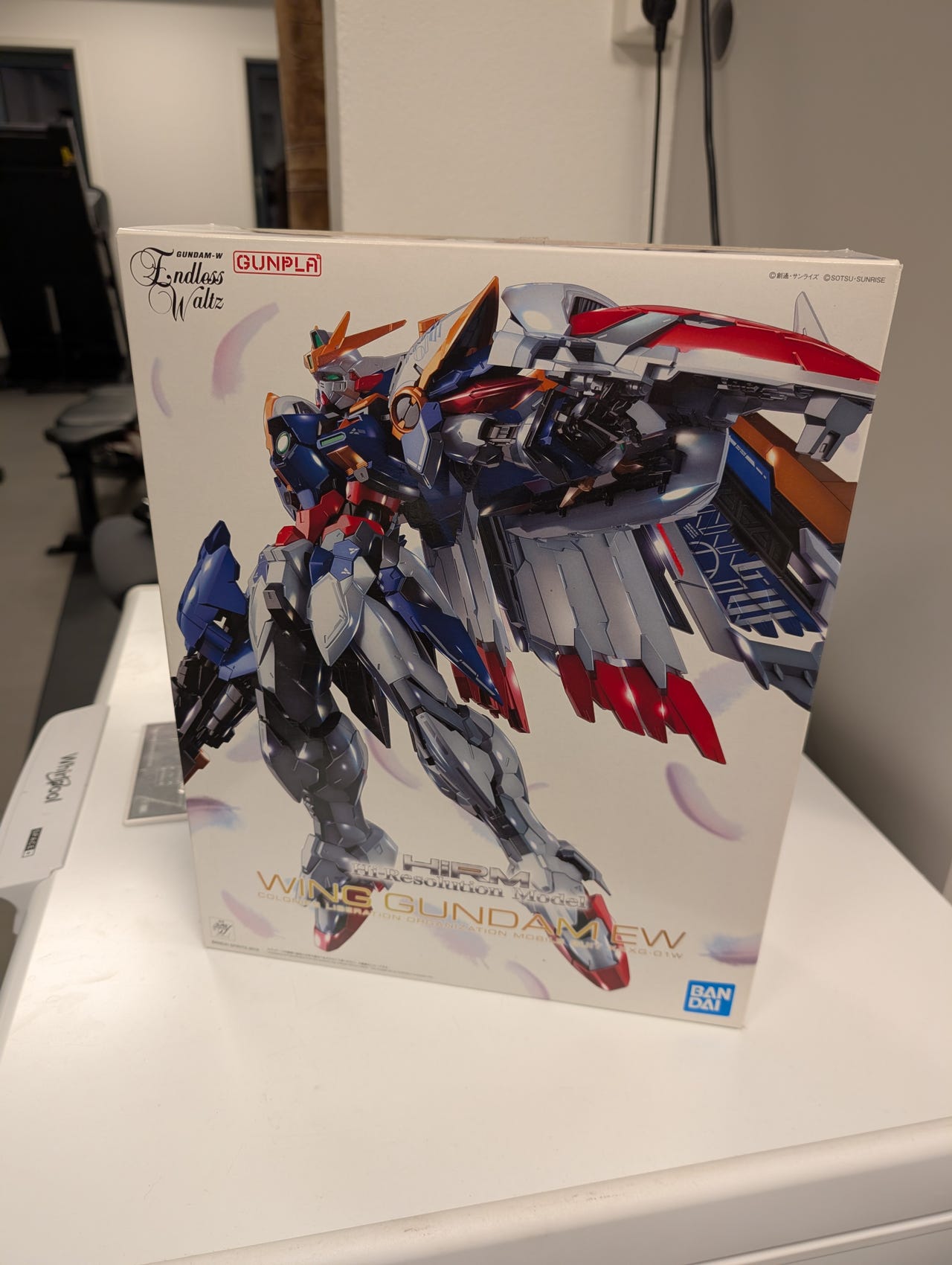 Wing Gundam EW High Resolution Model 1/100 | FINN-torget