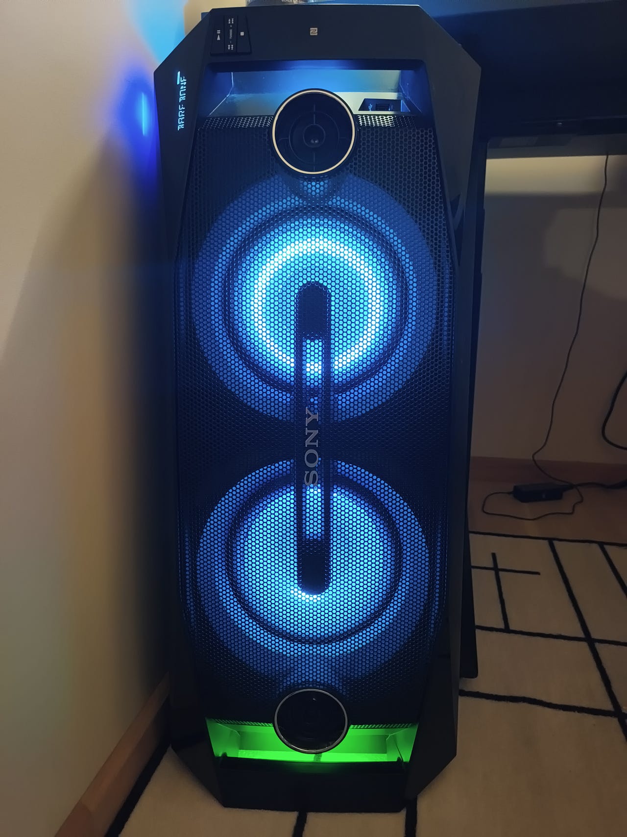 Sony GTK-XB1 Kraftig Bluetooth Party Speaker🎉 | FINN-torget