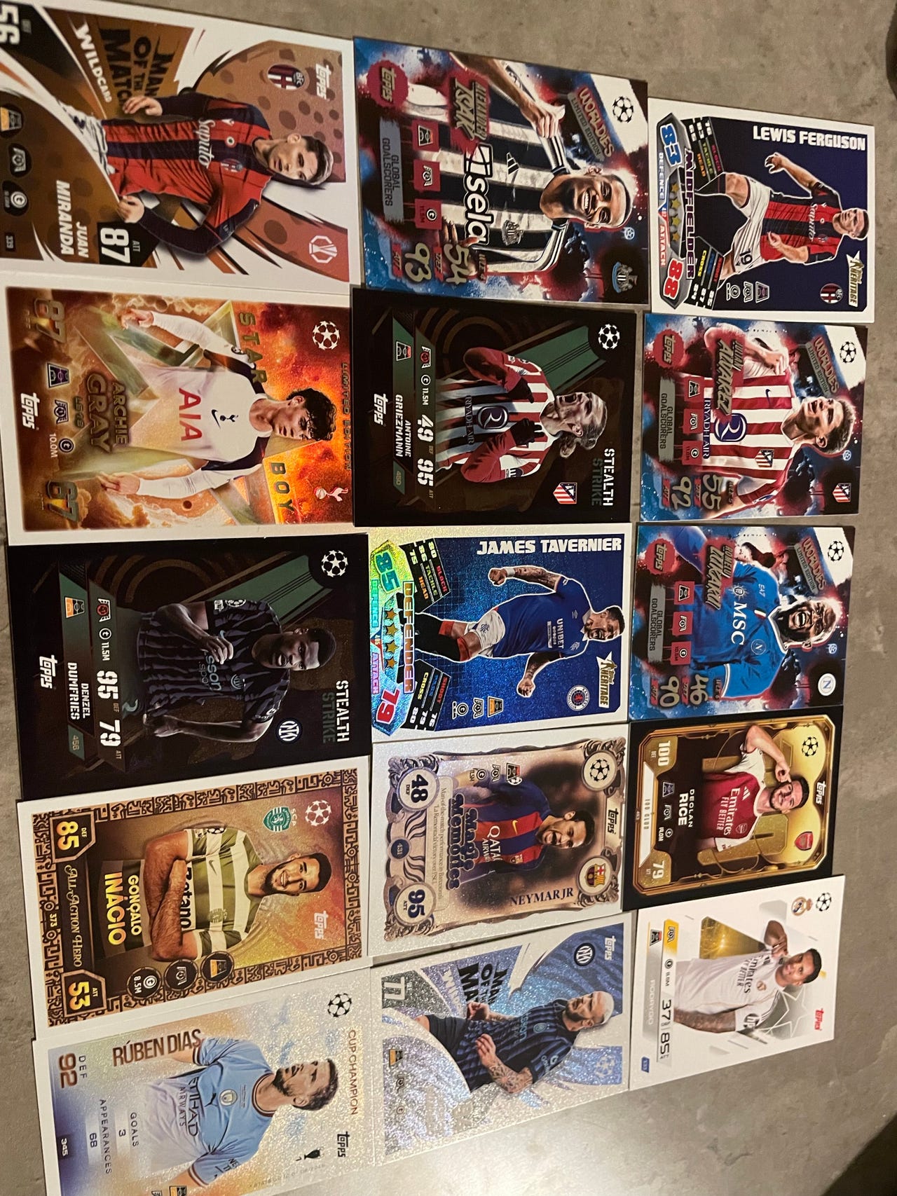 Pokemon og fotball kort (send bud) | FINN-torget