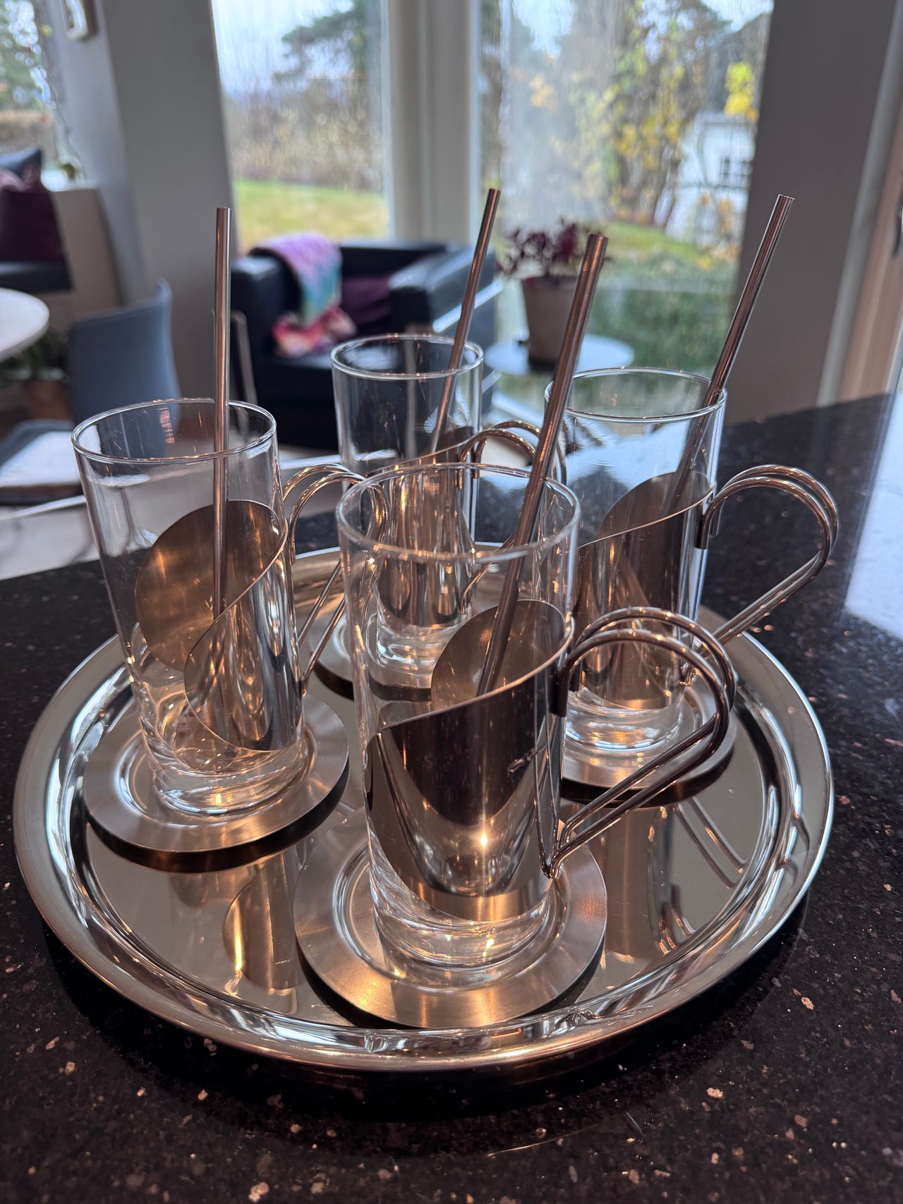 Serveringssett i glass og rustfritt stål | FINN-torget