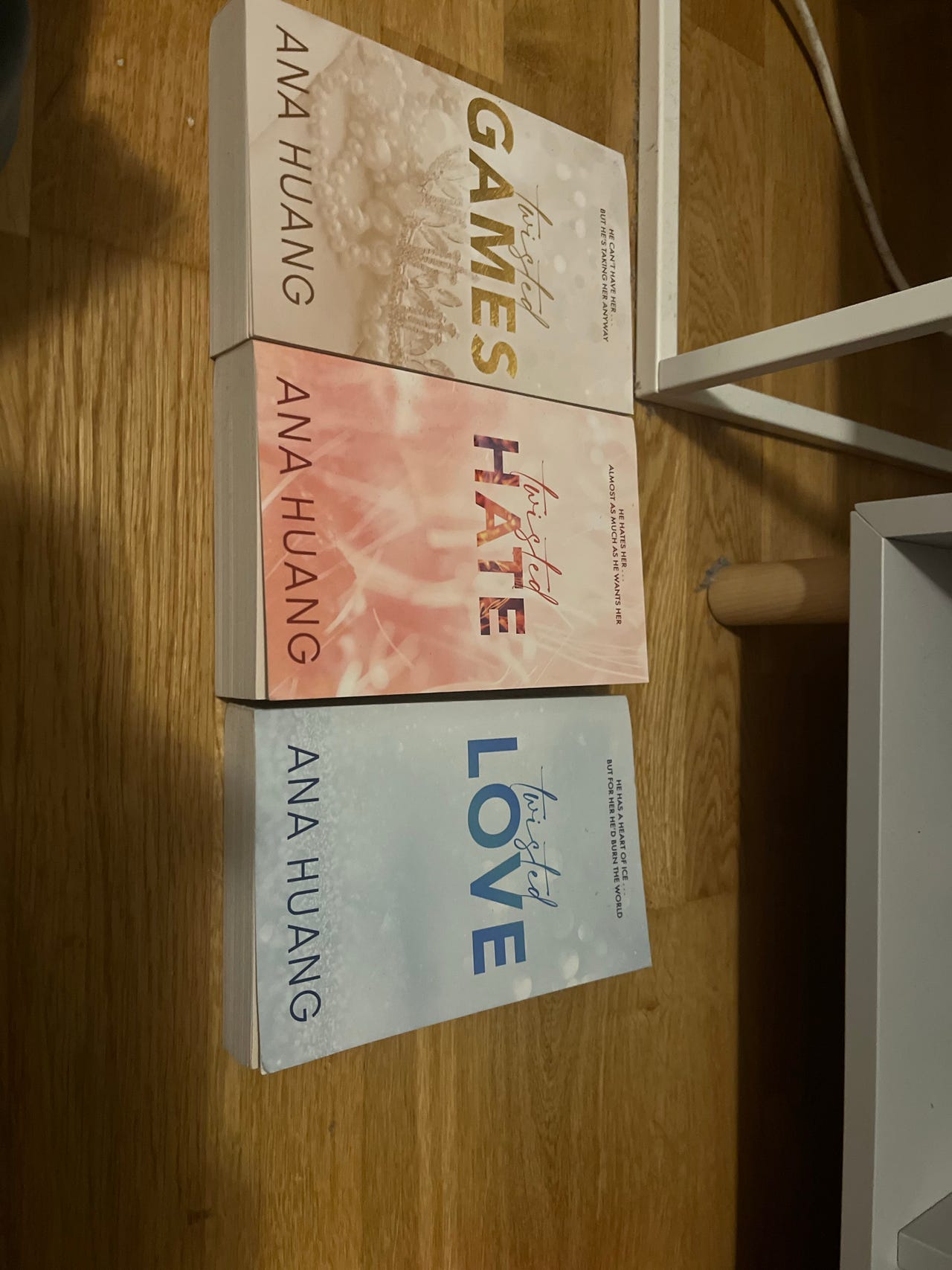 Ana Huang Twisted Love og Twisted Hate Bokpakke | FINN-torget