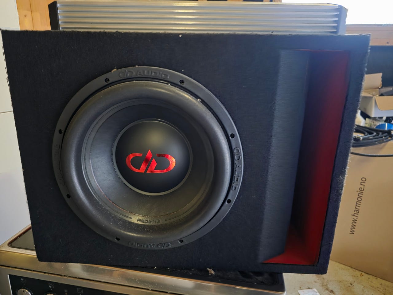 DD Audio Subwoofer med Hifonics forsterker | FINN-torget