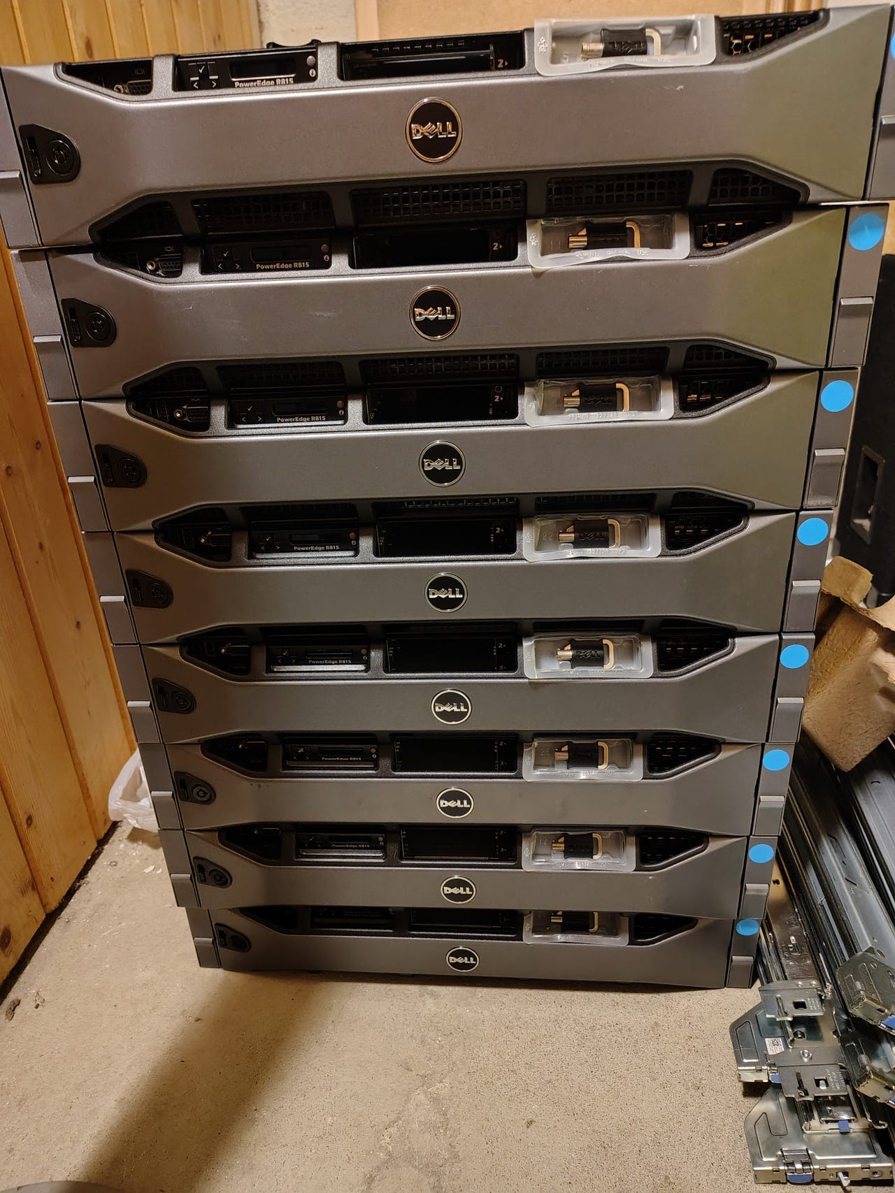 Dell PowerEdge R815 ( 64 kjerner CPU) | FINN-torget