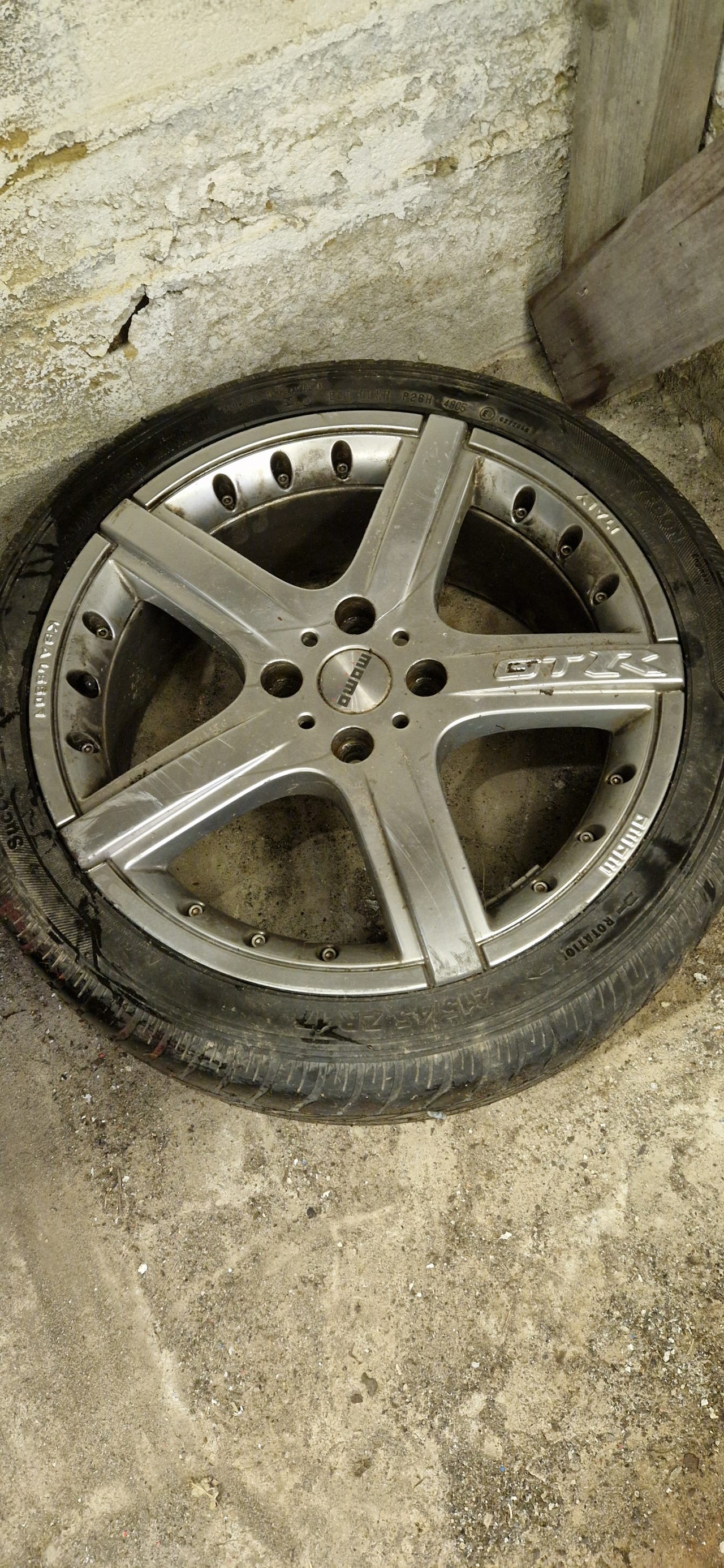 Momo gtr 17" | FINN-torget
