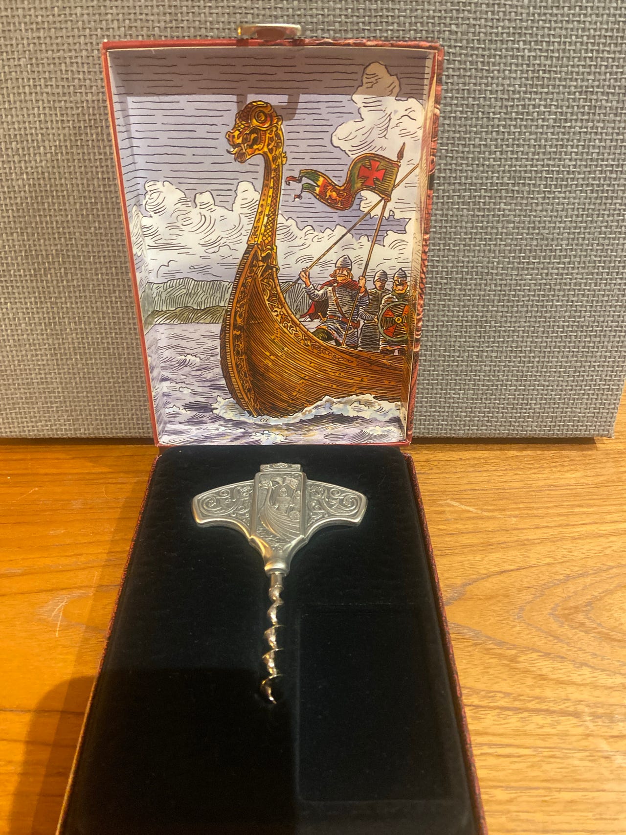 Konge Tinn Vinåpner Tinn Vikingmotiv | FINN-torget