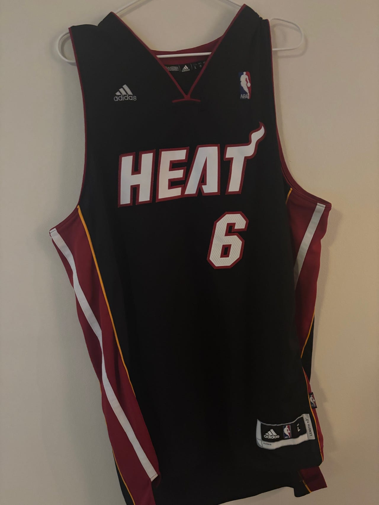 LeBron James Basketballdrakt | FINN-torget