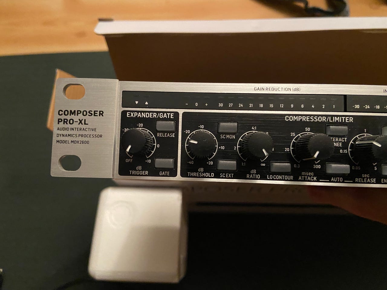 Behringer Composer Pro-xl - Stereo compressor | FINN-torget