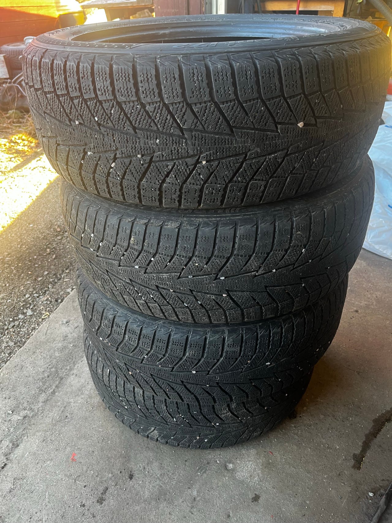 205/55r16 piggfrie vinterdekk | FINN-torget