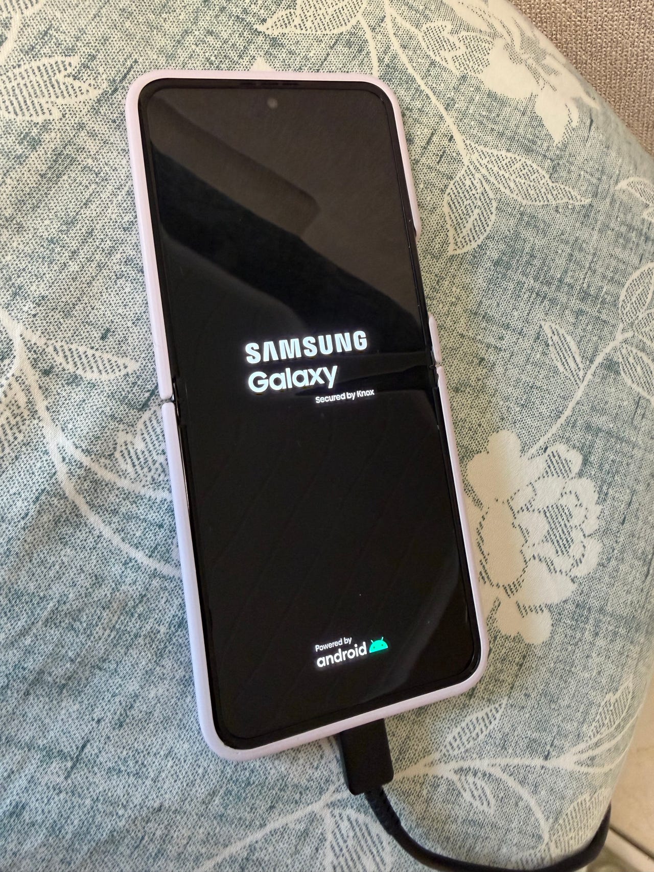 Samsung Galaxy Z5 Flip 256 GB foldbar mobiltelefon | FINN-torget